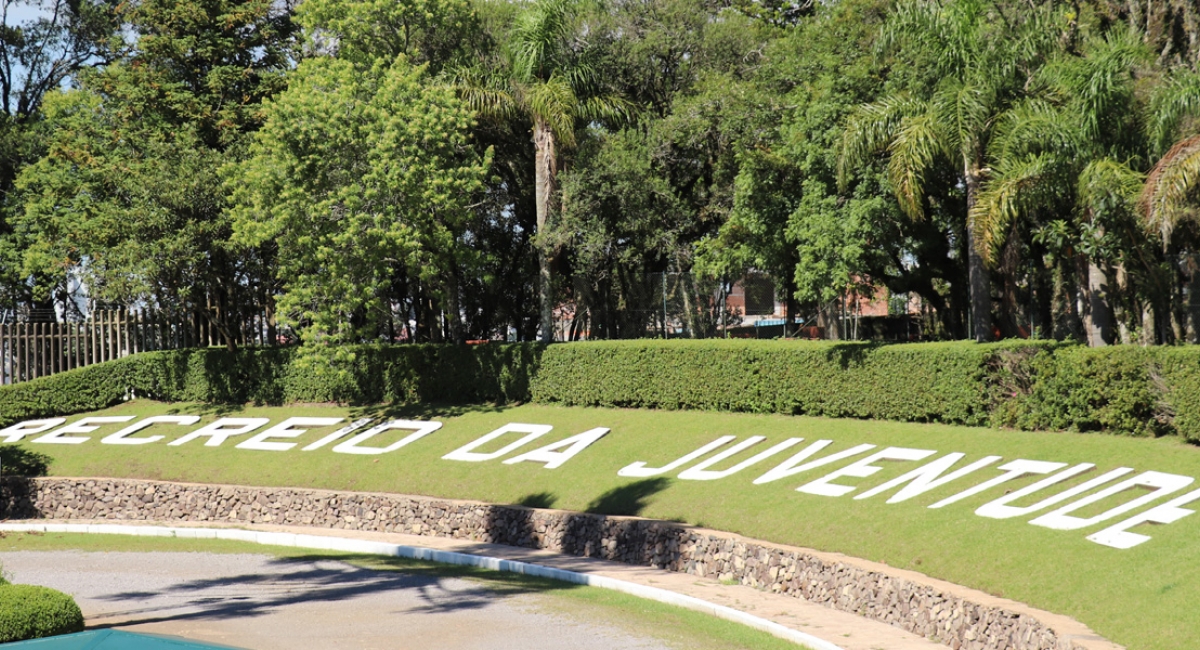 Acesso ao clube a partir dos 12 anos e horários exclusivos para ...