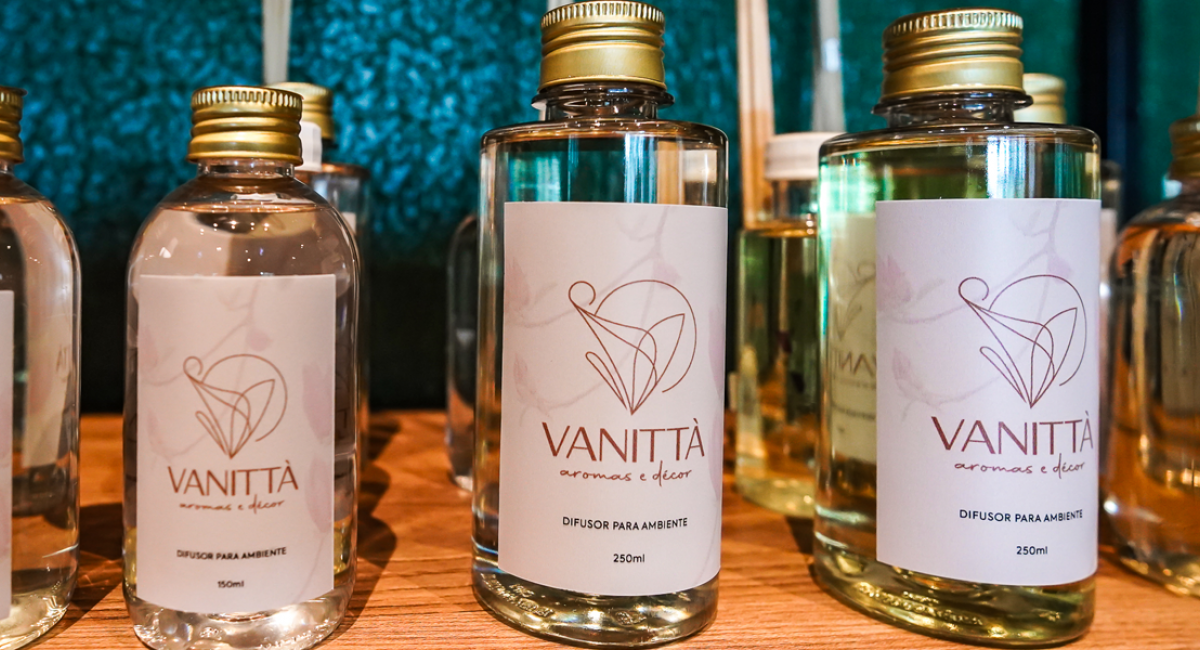 Loja pop-up recebe pela segunda vez a loja Vanittà, com perfumes para ...
